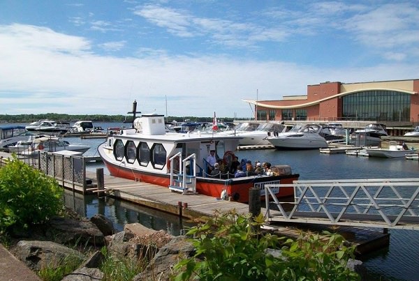 Peake's Wharf Boat Tours - Welcome PEI