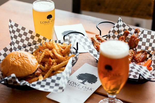 Lone Oak Brewpub - Welcome PEI
